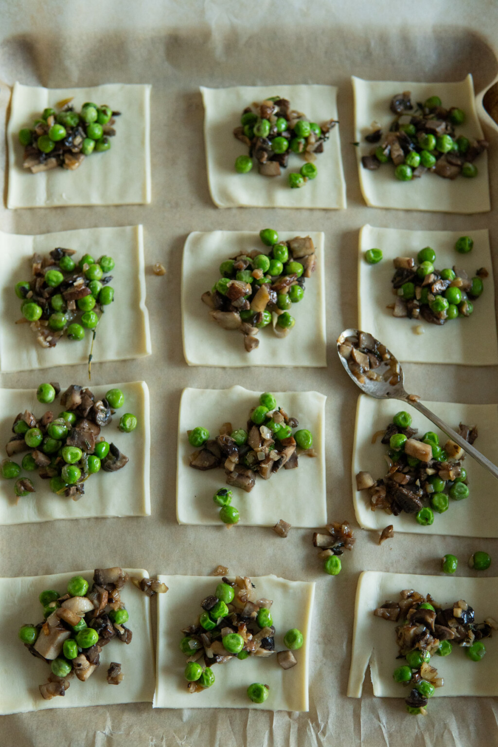 Easy Mushroom Puff Pastry Bites | Minty Kitchen